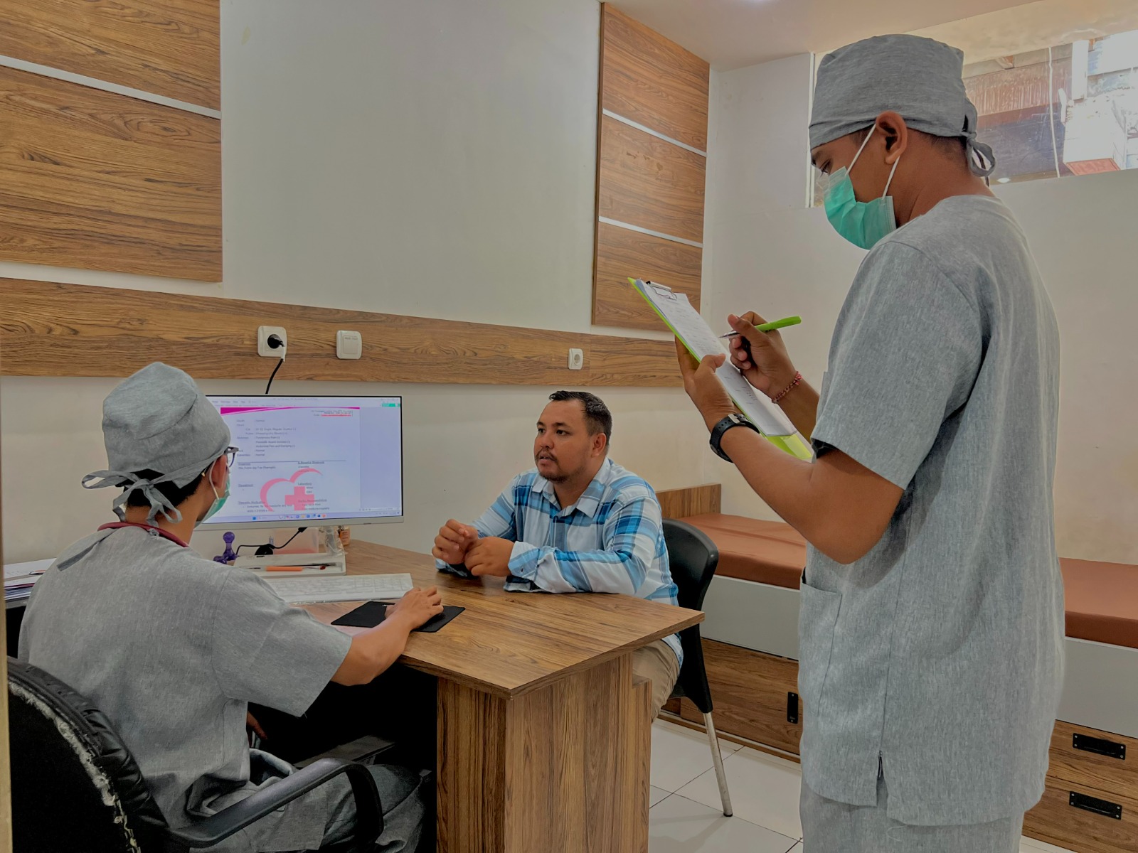 General Health Check-up at Warna Medica on Gili Trawangan