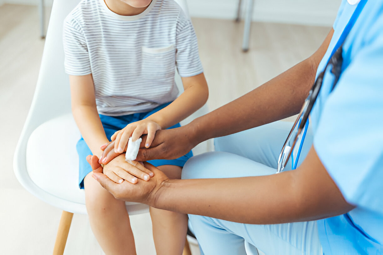 Pediatric First Aid Gili Trawangan: Essential Parent Guide